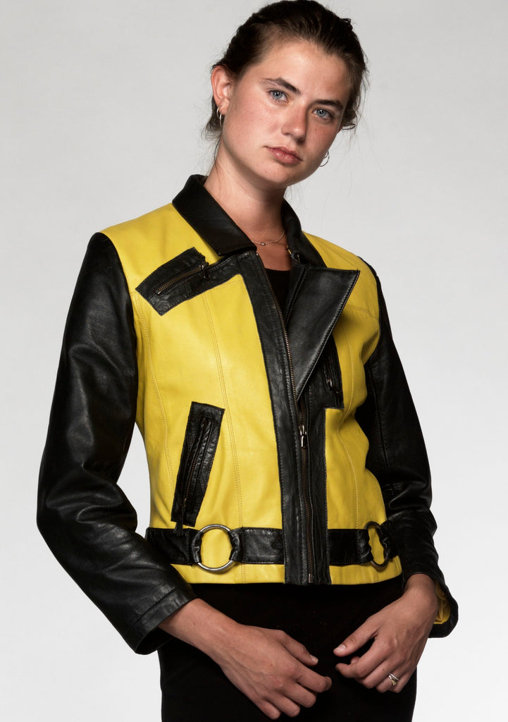 Bumble Bee Jacket – Iota by Machteld Schrameyer